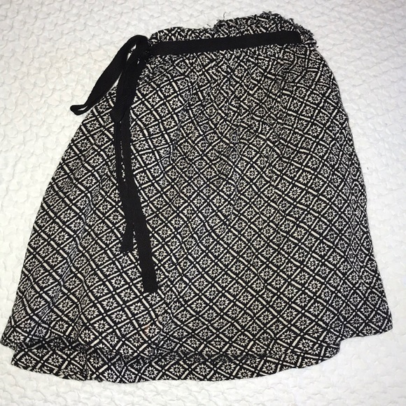 Urban Outfitters | Shorts | Urban Outfitters Ecot Black Motif Soft ...